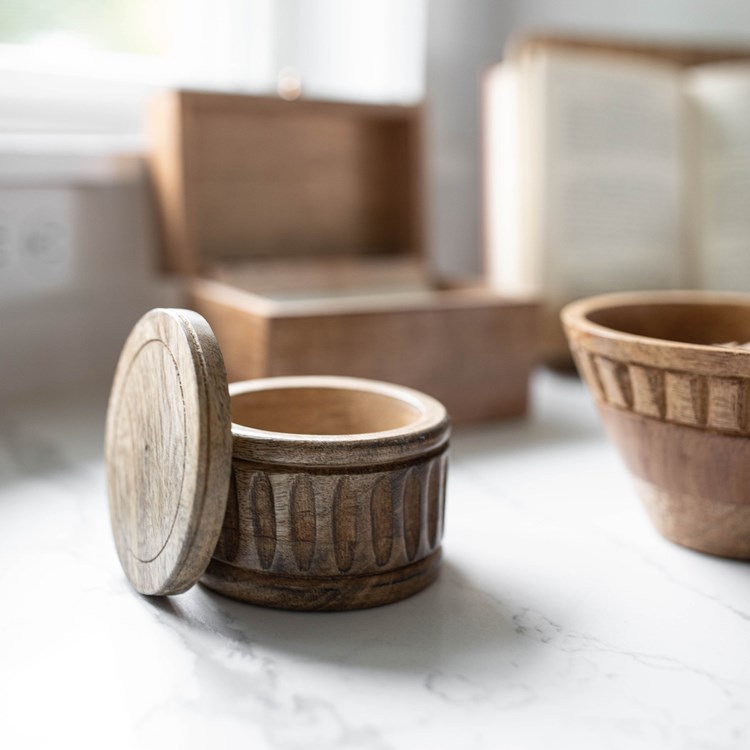 CARVED SALT CELLAR | Ivystone