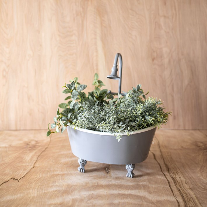 ELEANOR BATHTUB PLANTER | Ivystone